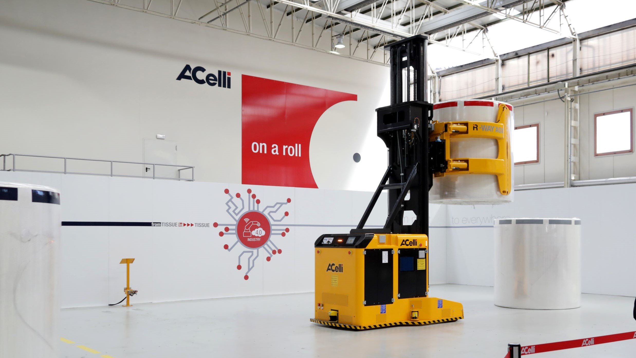 How to reduce human intervention in the warehouse with robot AGV