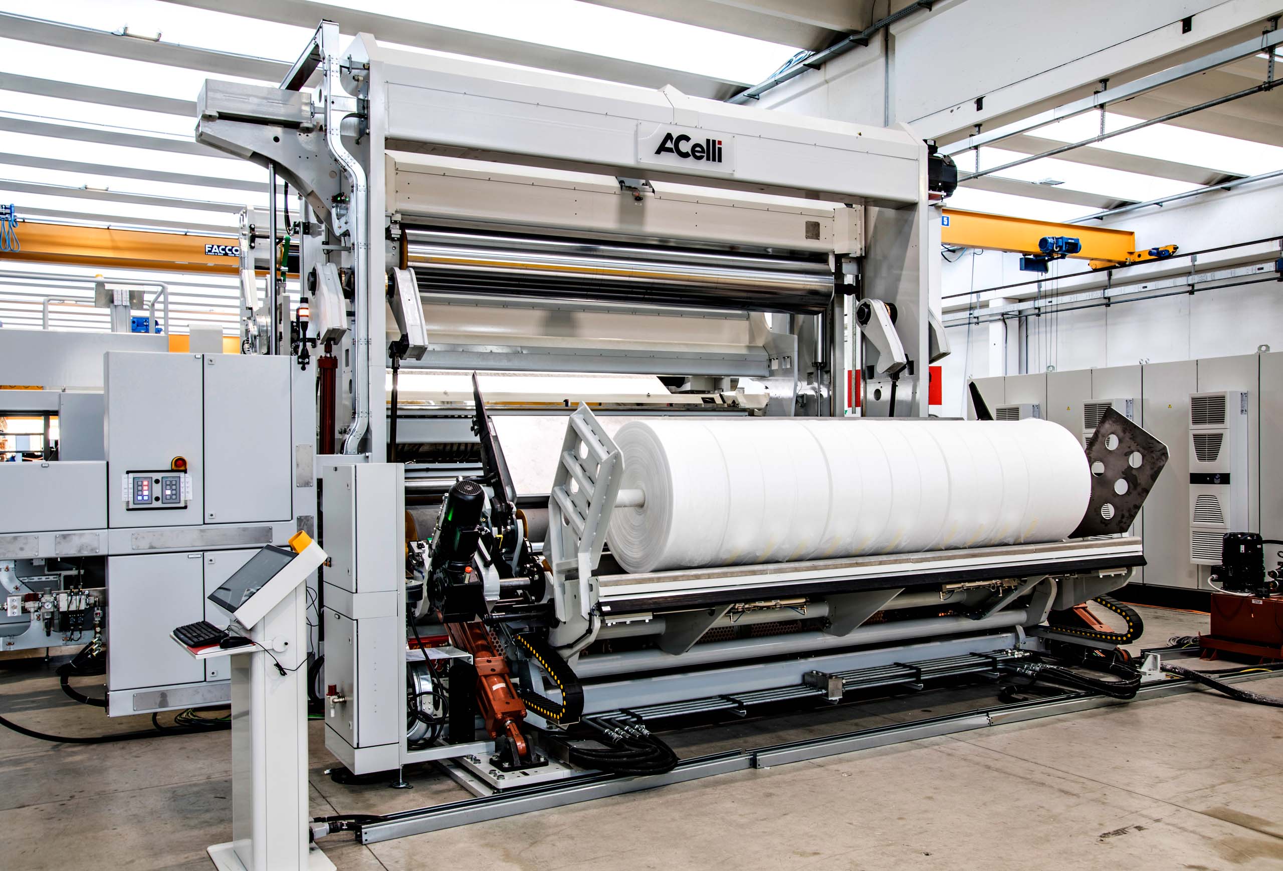 Super Sonic | Top-of-the range off-line slitter rewinder for spunbond ...